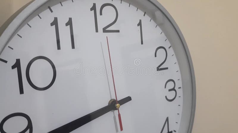 White Color Wall Clock Ticking Stock Video - Video of concept, accuracy ...