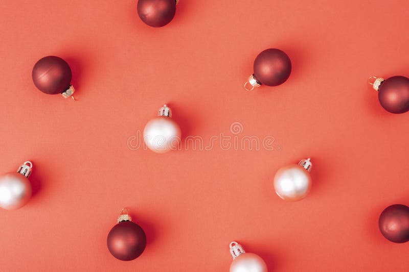 White and Dark Red Christmas Balls on Red Background, Texture Stock ...