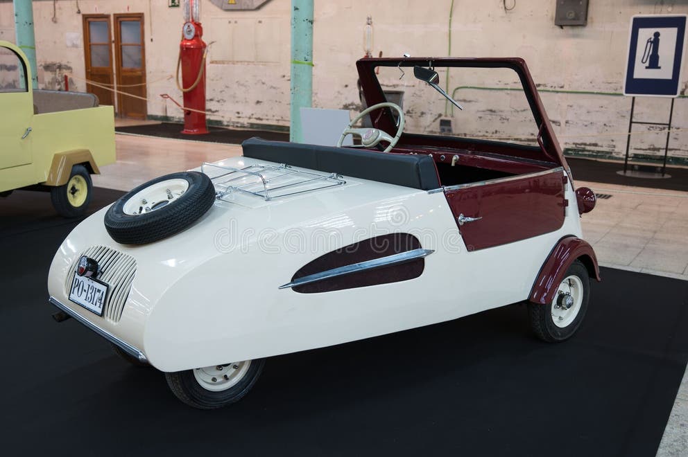 Detail of White and Dark Red Kapi Chiqui Editorial Stock Photo - Image ...