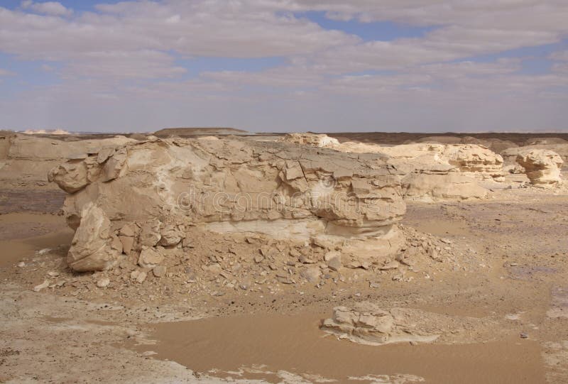 One of the Beautiful Salt Pools Around the Siwa Oasis in Egypt. Stock ...