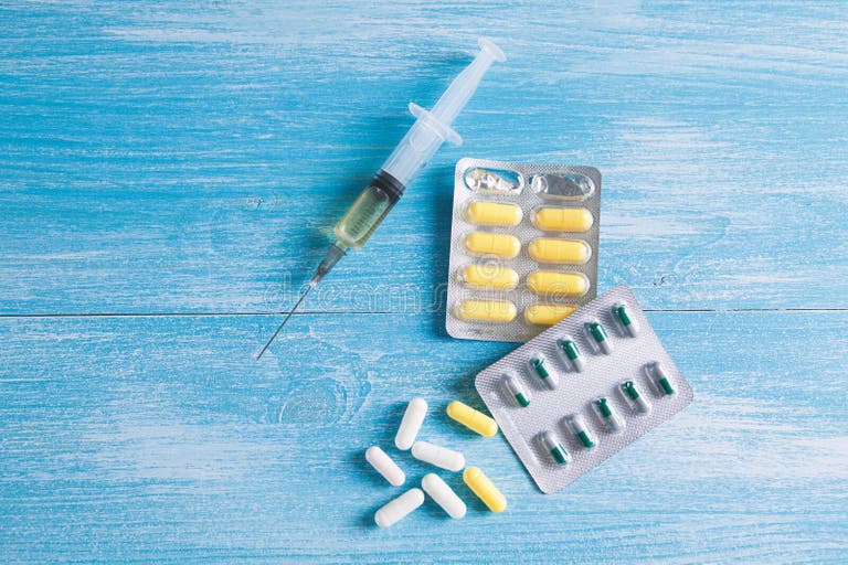 White Dope Powder on the Table Stock Image - Image of powder, liquid ...