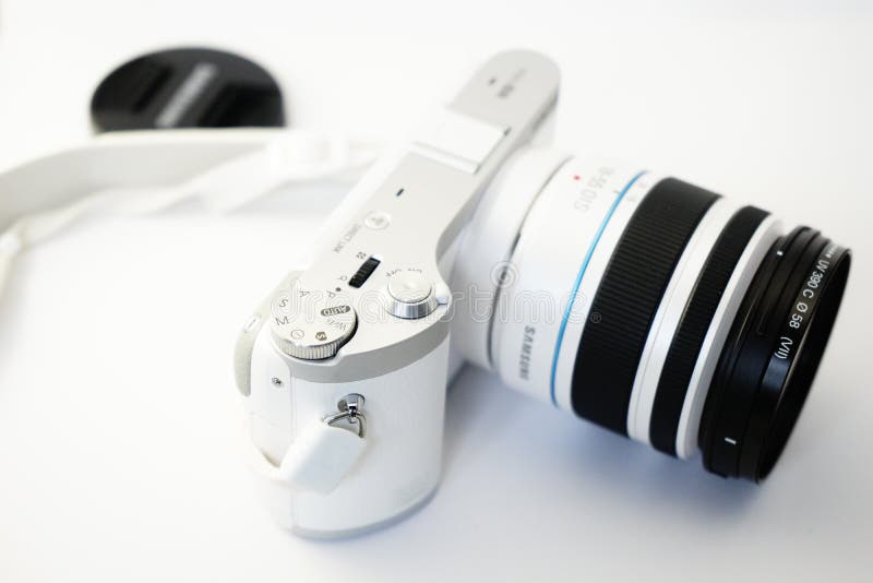 White Dslr Camera Picture. Image: 93560114