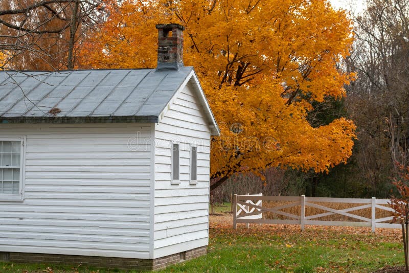 White Farm Building in Fall Stock Image - Image of vibrant, farm: 173866335