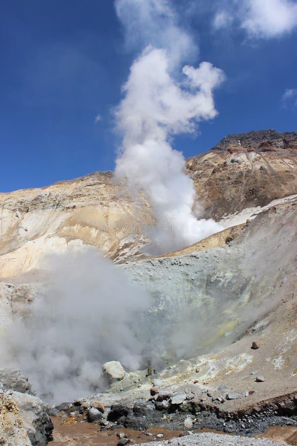 White Fumaroles of the Volcano Mutnovsky Kamchatka Stock Image - Image ...