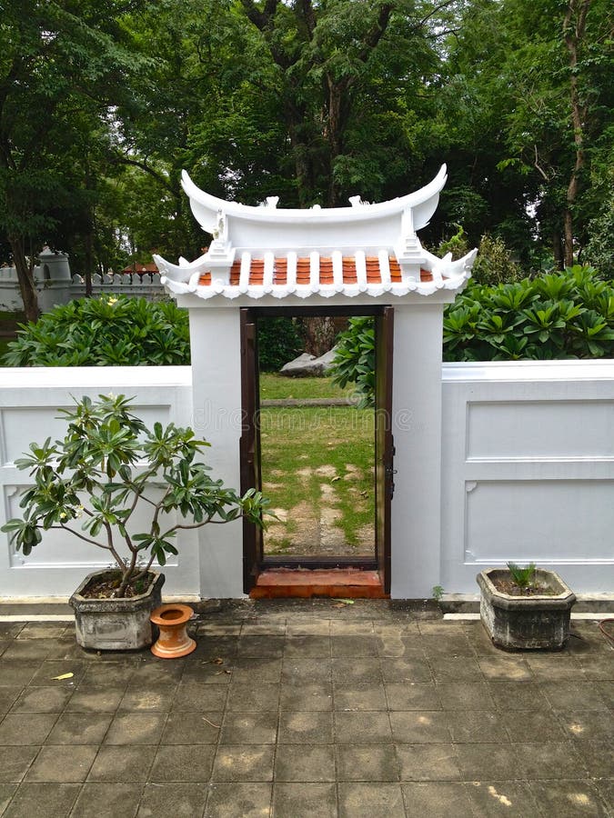 White gate stock photo. Image of nature, culture, overcast - 32666310