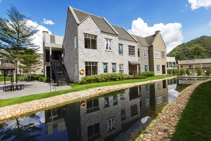 White House on the Riverside Stock Image - Image of english, keeper ...