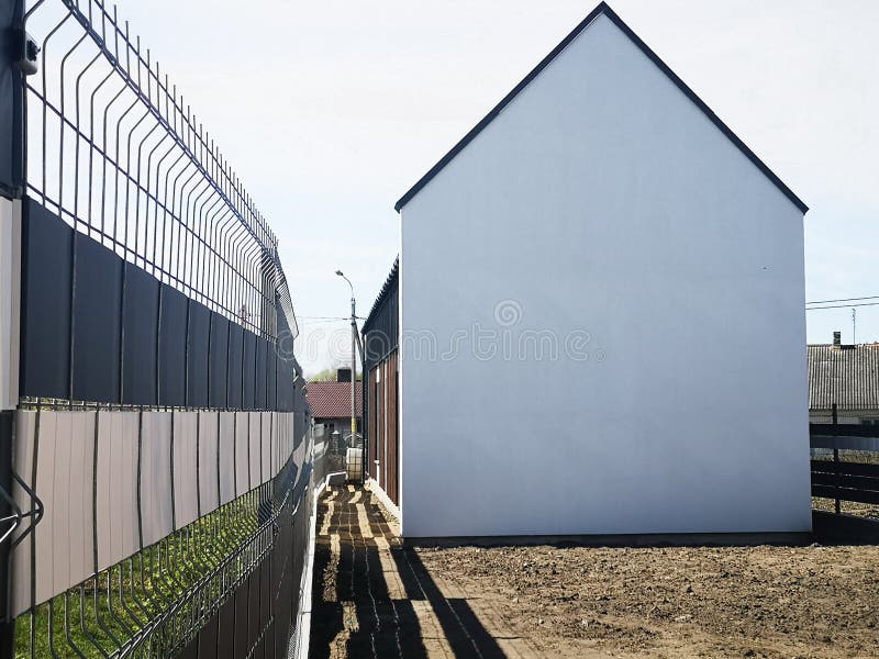 742 Empty House Plot Stock Photos - Free & Royalty-Free Stock Photos ...