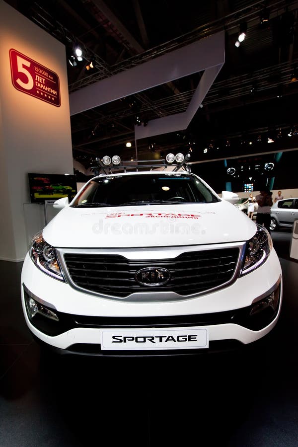 White Jeep Car Kia Sportage Editorial Stock Photo - Image of tyre, disc ...