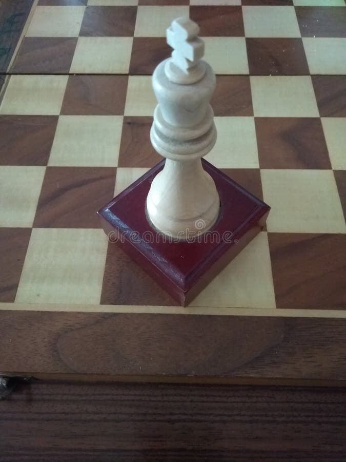 King on chess board stock image. Image of board, wooden - 133675803