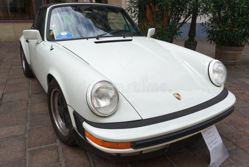 Porsche 911 SC Targa from 1978 Editorial Photography - Image of 911sc ...