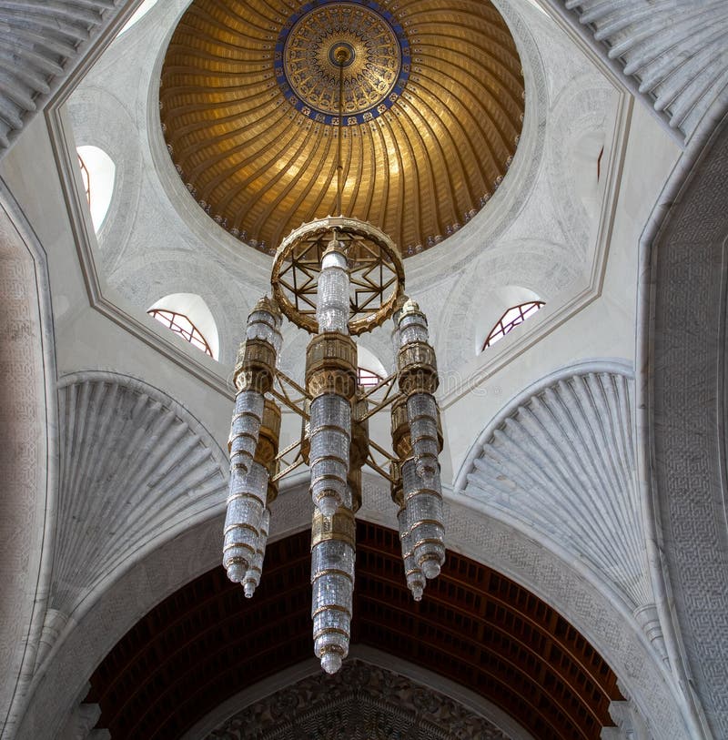 White Mosque, Muscat, Oman editorial stock photo. Image of sultanate ...