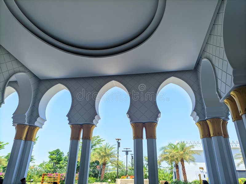 White Mosque Roof with Gold Pillars Stock Image - Image of roof ...