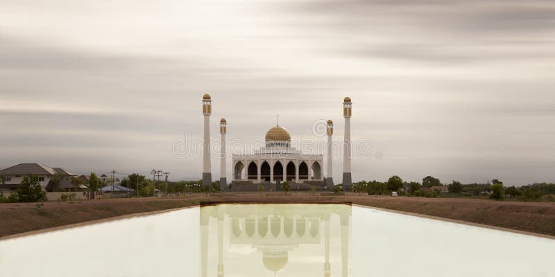 White mosque stock photo. Image of dubai, islam, emirates - 39544556