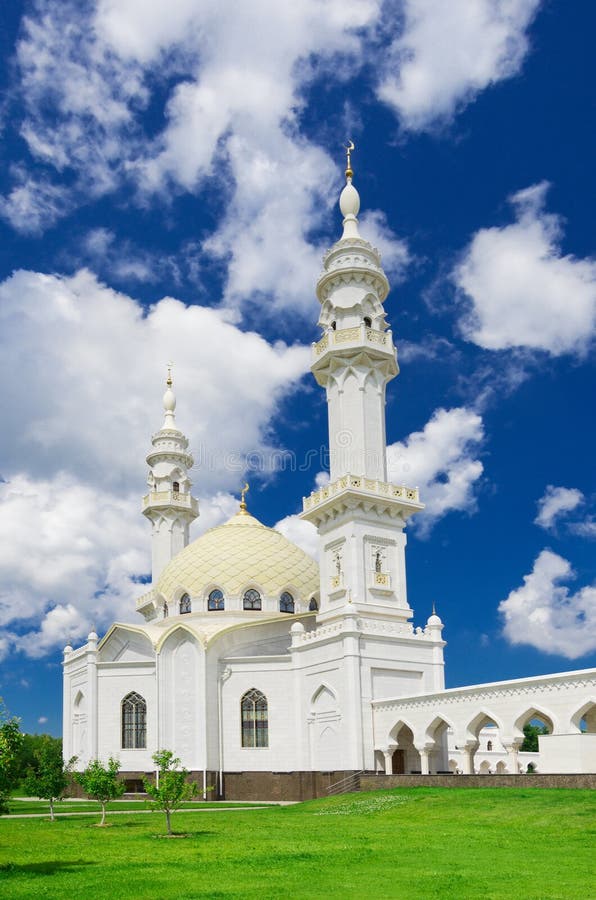 White mosque stock photo. Image of muslim, mosque, arab - 96931014