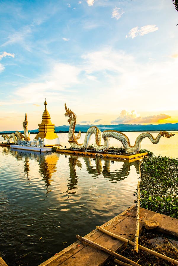 White Naga Statue at Kwan Phayao Lake Stock Image - Image of reflection ...