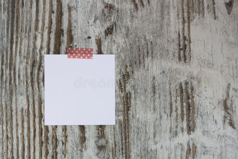 White Note in a Wood Background Stock Photo - Image of paper, notepaper ...