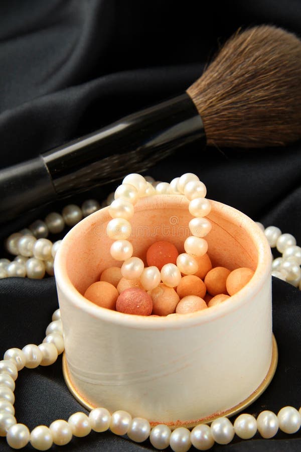 White Pearl with Powder in a Box Stock Image - Image of pendant ...
