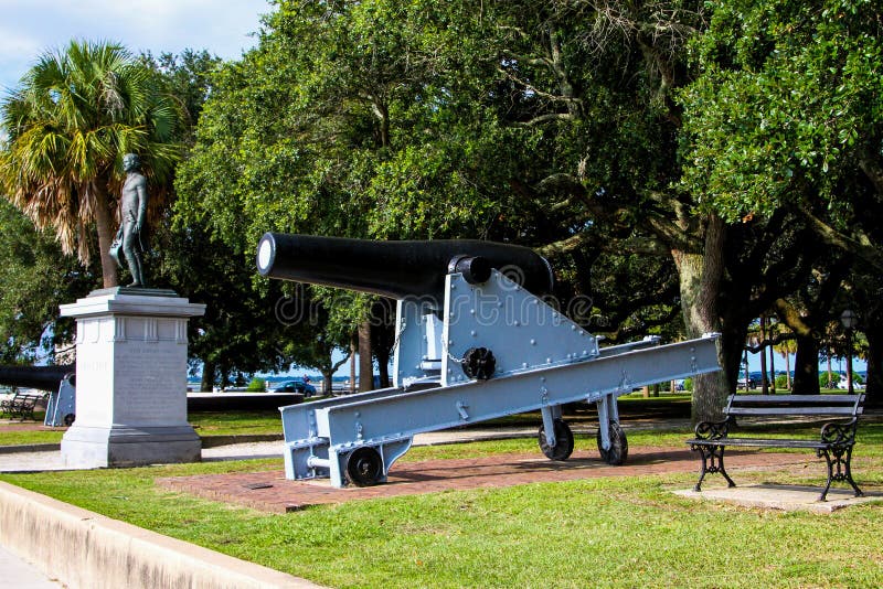 White Point Gardens, Charleston, SC. Editorial Stock Photo - Image of ...