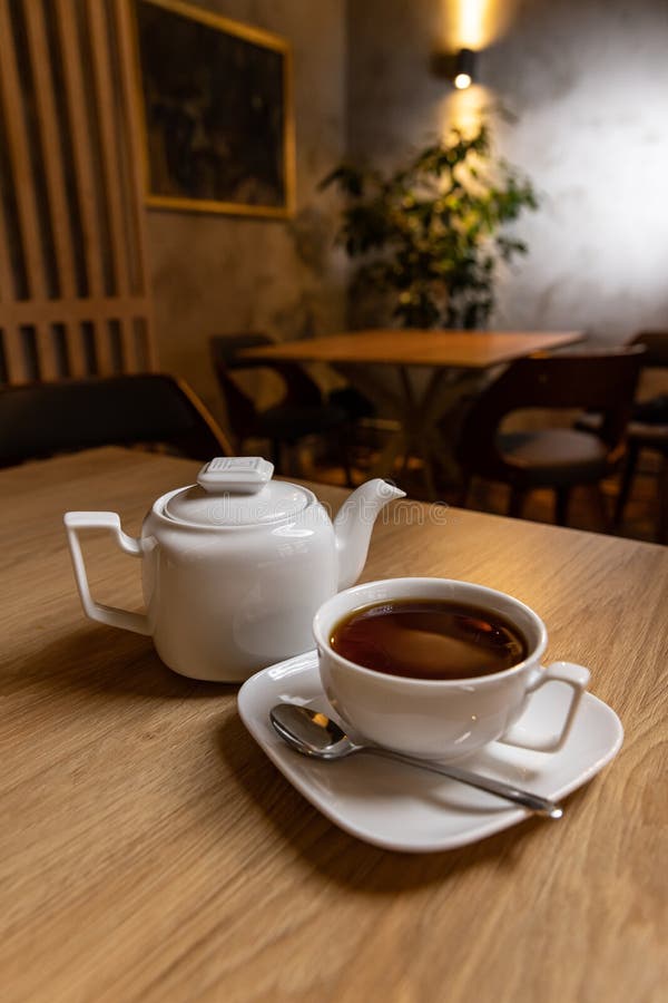 White Porcelain Tea Cup and Teapot Stock Image - Image of teacup, drink ...