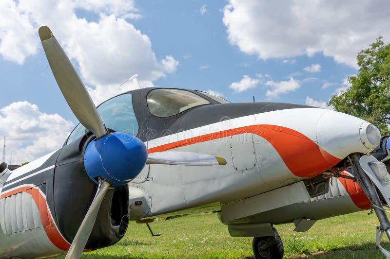 White Propeller Airplane Horizontally Stock Photos - Free & Royalty ...