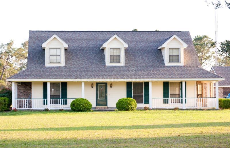 White Ranch Style American Home Stock Photography - Image: 23635192