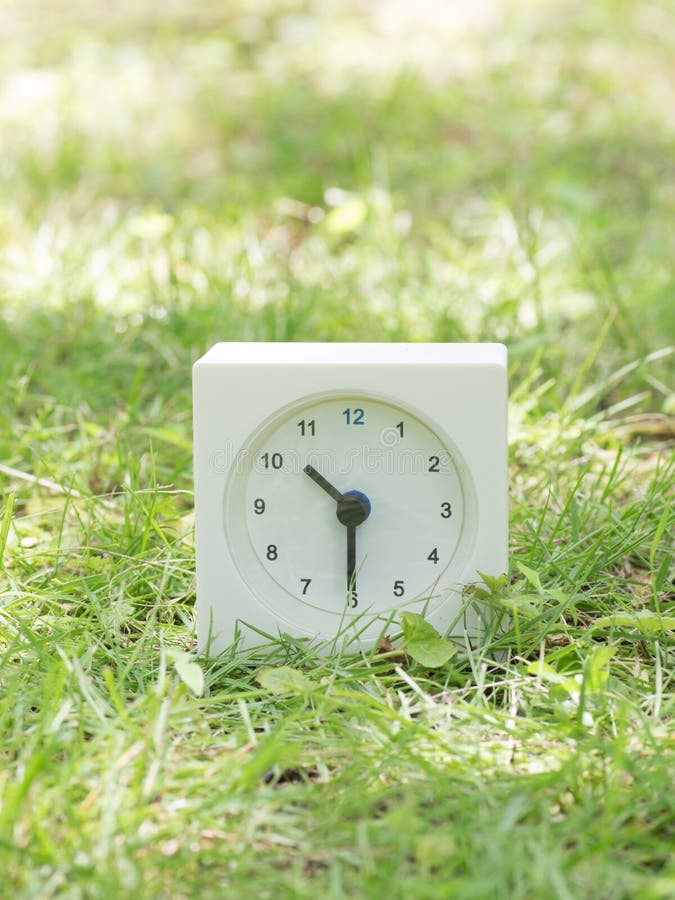 Half Past Ten Clock Face Stock Photos - Free & Royalty-Free Stock ...