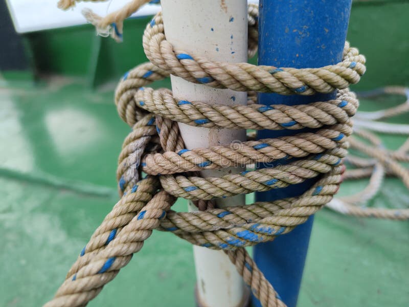 White Rope with a Binding Fiber that Binds on the Boat 15 Stock Photo ...