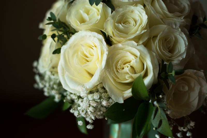 White Rose Flower Bouquet in Bundle Shape for Bridal in Wedding Stock ...