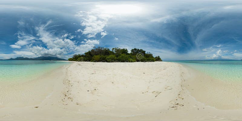 White Sand Beach in Camiguin, Philippines. Mantigue Island. Virtual ...