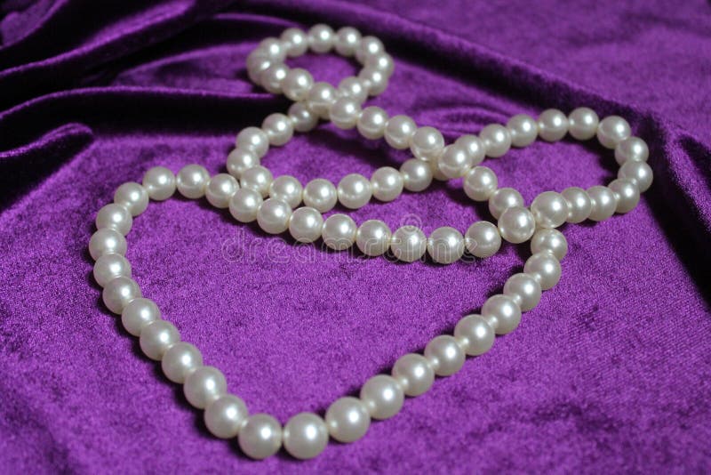 Pearl bead stock image. Image of beauty, brooch, abundance - 140674163
