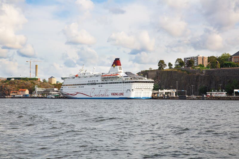 Men on ship stock photo. Image of speed, south, male - 16125282