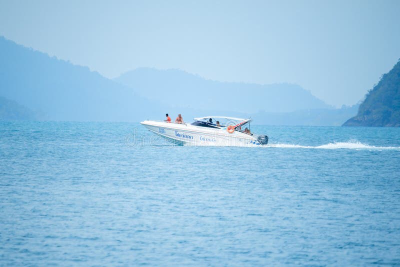 The White Speed Boat in the Sea Editorial Photography - Image of engine ...