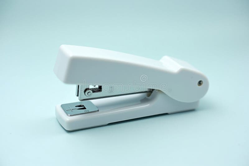 Staple Insertion Stock Illustrations – 6 Staple Insertion Stock ...