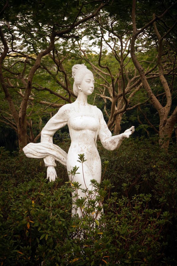 White statue stock photo. Image of tourism, women, statue - 47503058