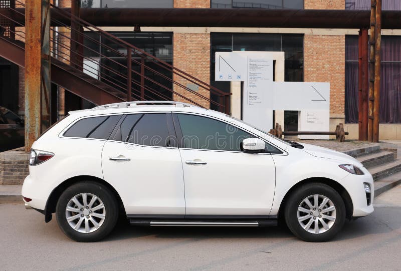 White Suv stock image. Image of white, automobile, show - 34155501