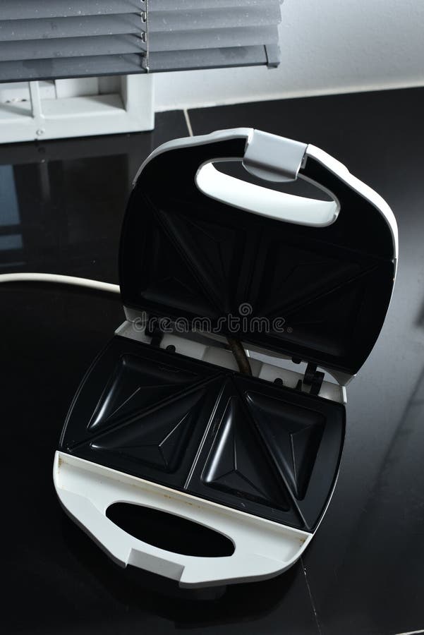 White Toaster with Lid and Open Lid. Stock Photo - Image of toaster ...