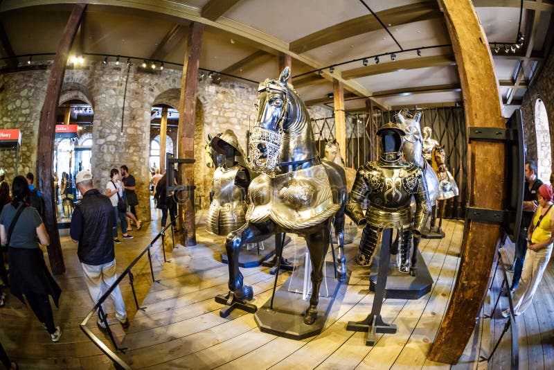 White Tower of TOwer of London Editorial Image - Image of city ...