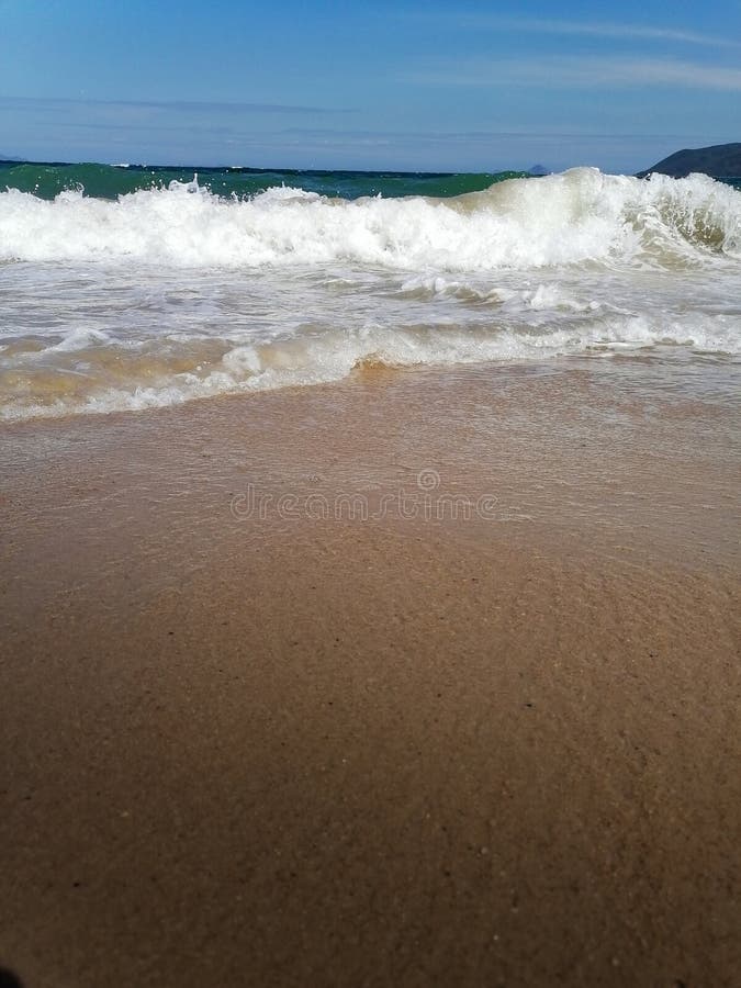 White Waves Splash on the Seashore Stock Photo - Image of sunlight ...