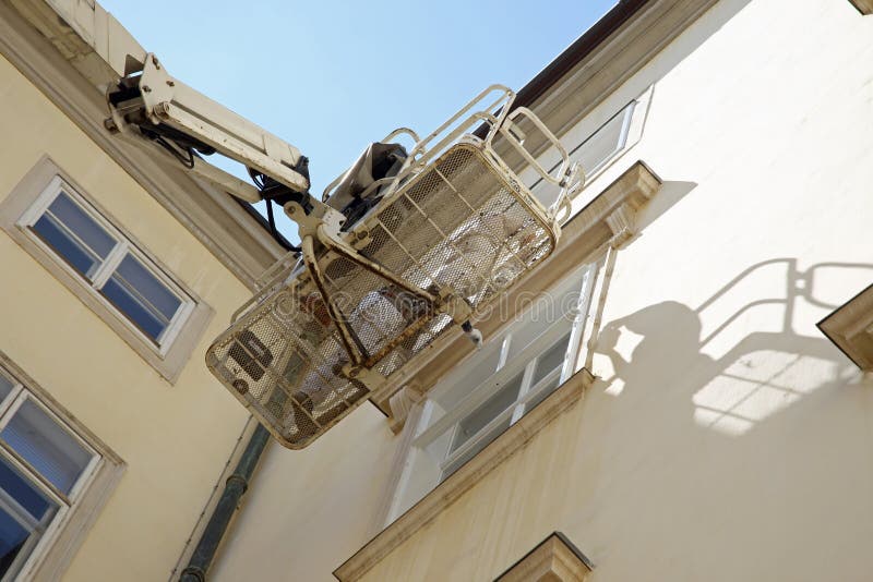 Whitewashing of walls stock image. Image of whitewashing - 28991221