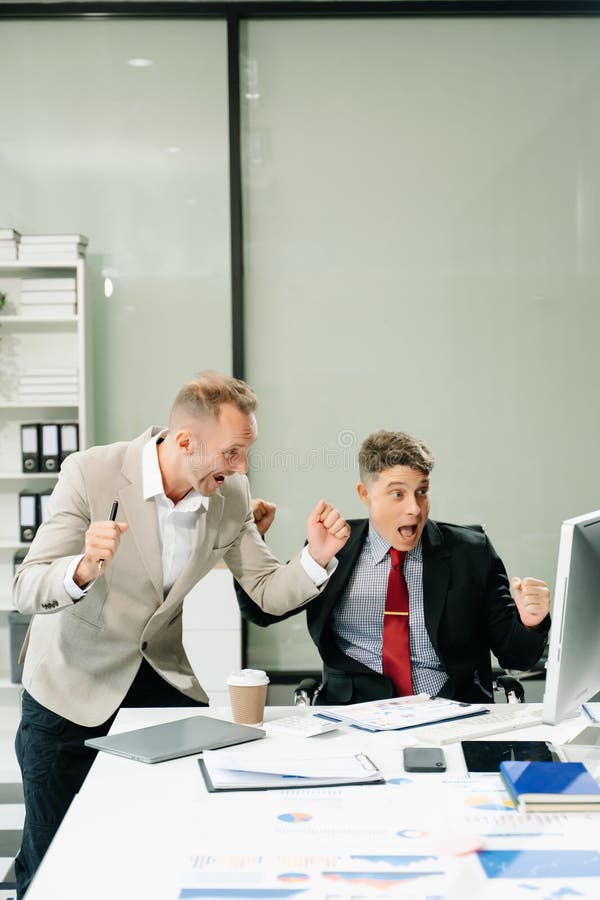 Those Who Work Hard, Win in the Conference Room New Startup Project ...