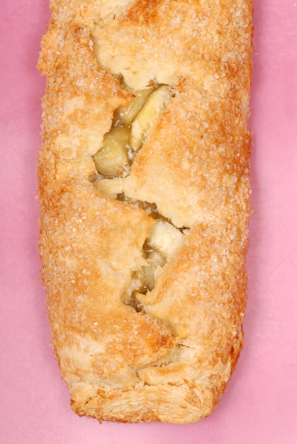 Whole Apple Strudel with Sugar Stock Image - Image of lunch, flaky: 4389815