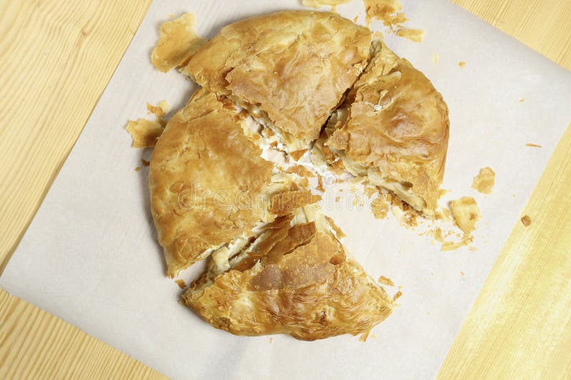 Whole Cheese Pie Cut in Pieces Stock Photo - Image of dessert, round ...