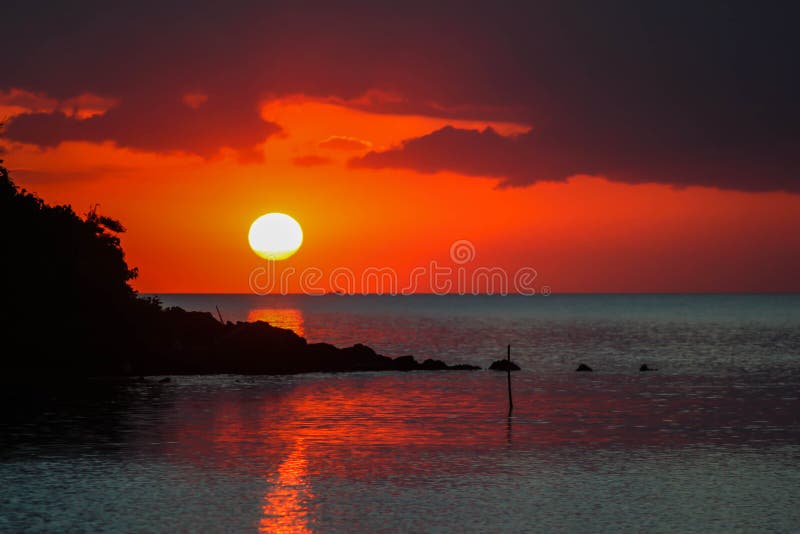 Whole Circle Sunset Sea Stock Photos - Free & Royalty-Free Stock Photos ...