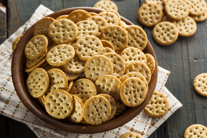 Whole Grain Wheat Round Crackers Stock Image - Image of stack, crunchy ...