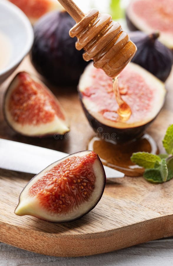 Fresh ripe figs stock image. Image of diet, view, group - 299012533