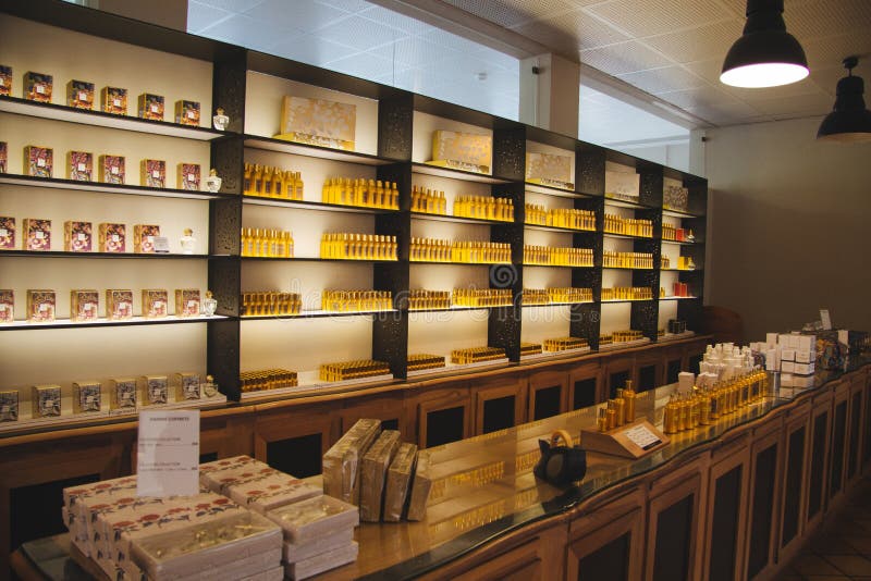 Wide Angle Shot of the Interior of a Perfume Shop Editorial Photography ...
