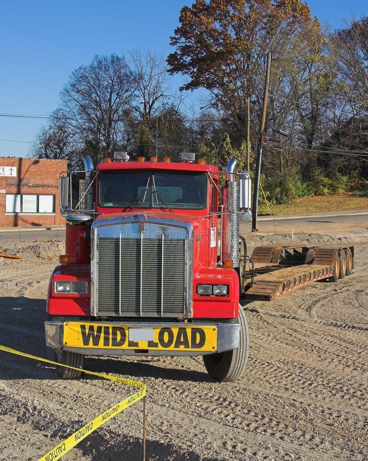634 18 Wheeler Stock Photos - Free & Royalty-Free Stock Photos from ...