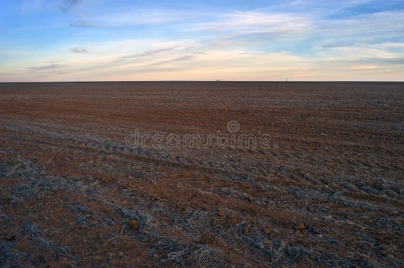 Wide Open Farmland Horizon stock photo. Image of horizon - 20878182