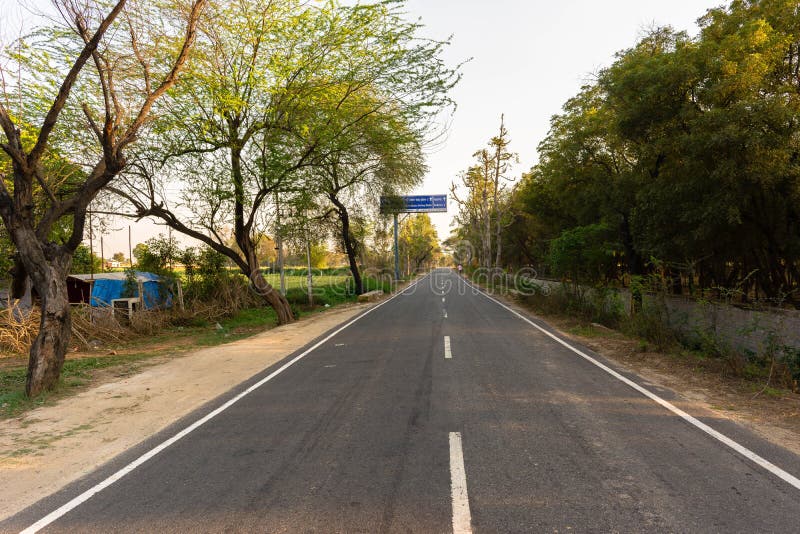 Wide and Open Road of the Highway Stock Image - Image of wide, vacant ...