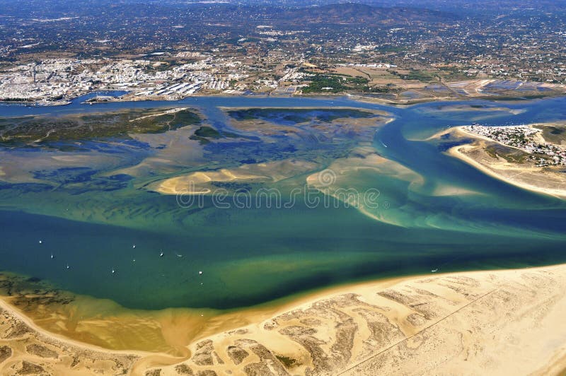 Widok Z Lotu Ptaka Unikalny Ria Formosa W Fuseta, Algarve, Portugalia ...